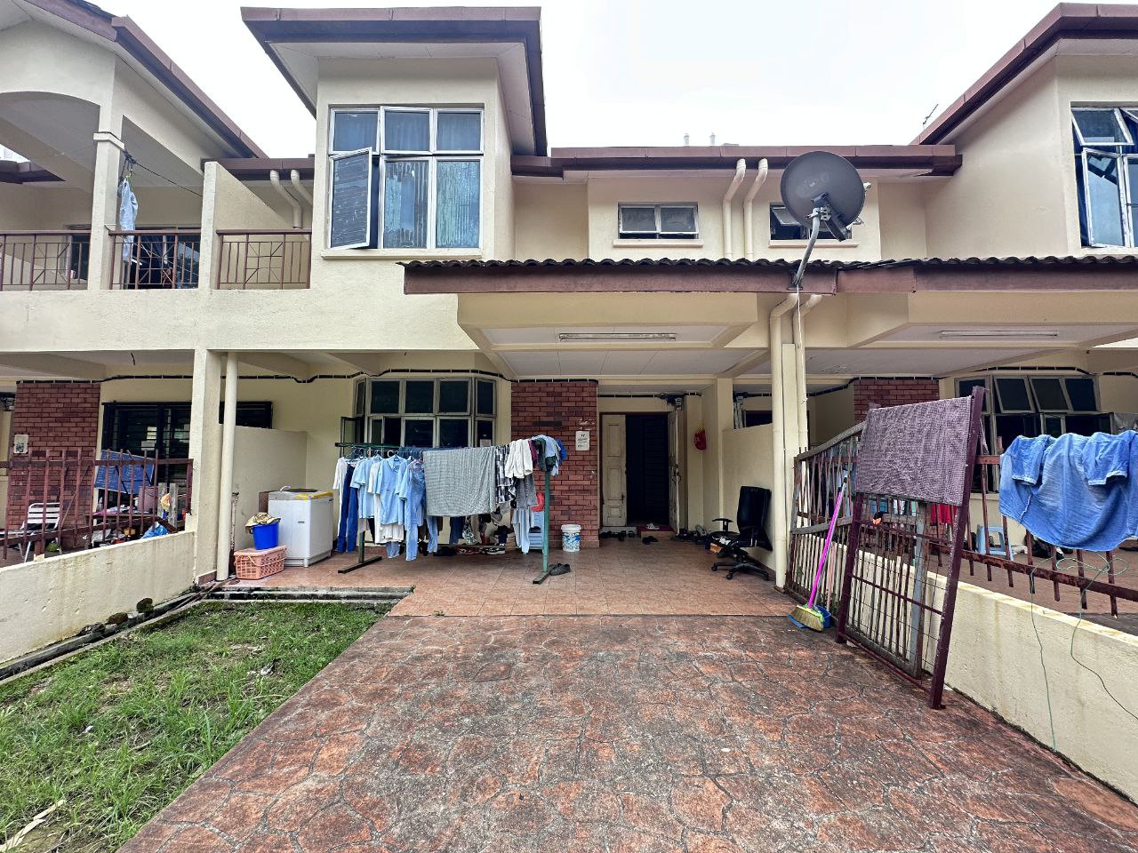 LIST-93090 - Taman puchong utama terrace landed house, Double Storey ...